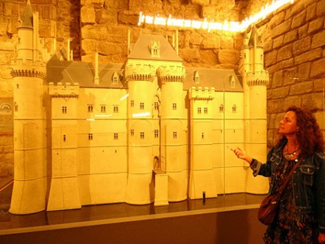 Louvre: fortaleza medieval - Conexão Paris